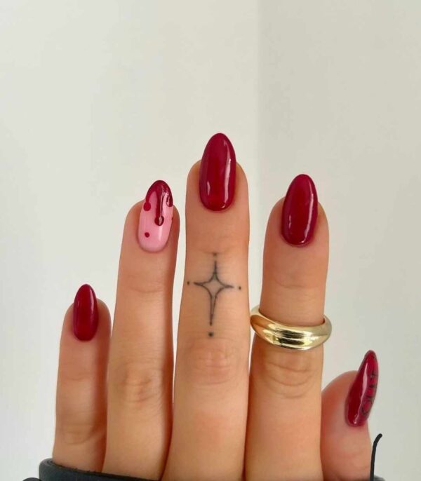 41 Dreamy December Nails You'll Want To Copy Next