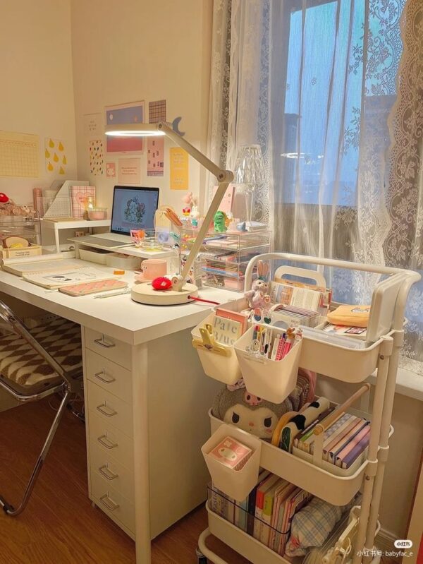 22 Cozy Desk Decor Ideas You'll Be Obsessed With
