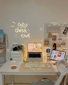 22 Cozy Desk Decor Ideas You'll Be Obsessed With