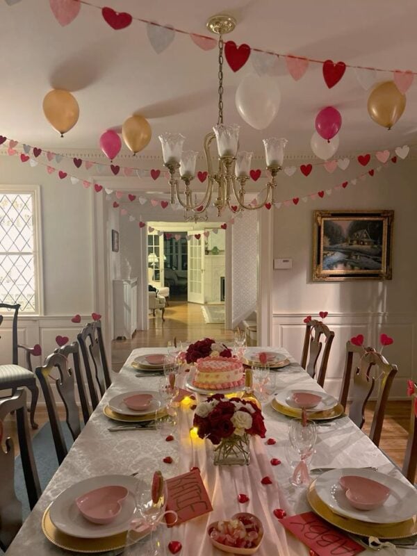 The Ultimate Friendsmas Ideas Guide To Throw The Best Party Ever